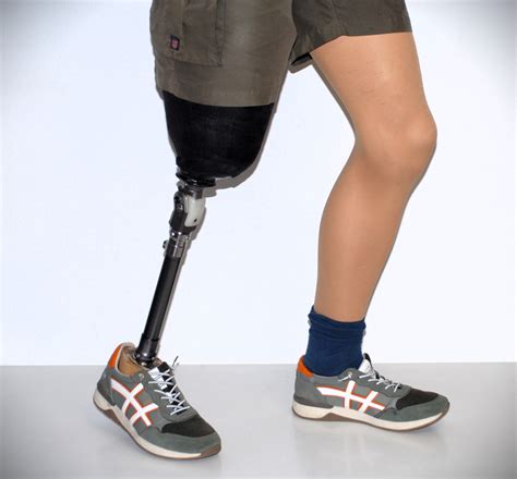 Right Pretender Prosthetic Leg Movie Prop Theatre Photo Shooting
