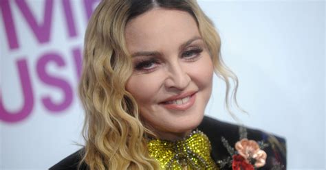Madonna Biographie Albums Et Films De Madonna Cosmopolitan Fr