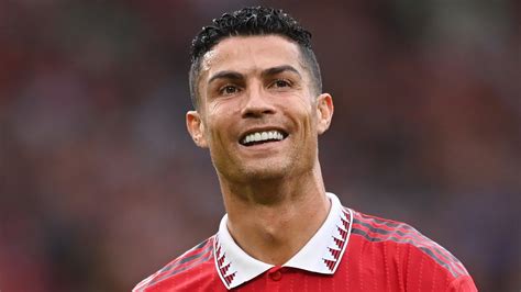 Cristiano Ronaldo A Devenit Prima Persoană Din Lume Care Are Jumătate