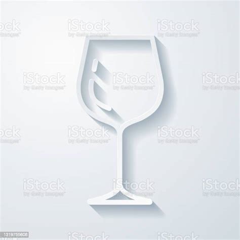 酒杯圖示在空白背景上具有剪紙效果向量圖形及更多剪紙圖片 剪紙 剪裁圖 剪貼畫 Istock