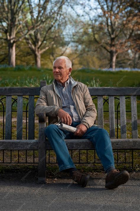Free Photo Full Shot Old Man Sitting On Bench