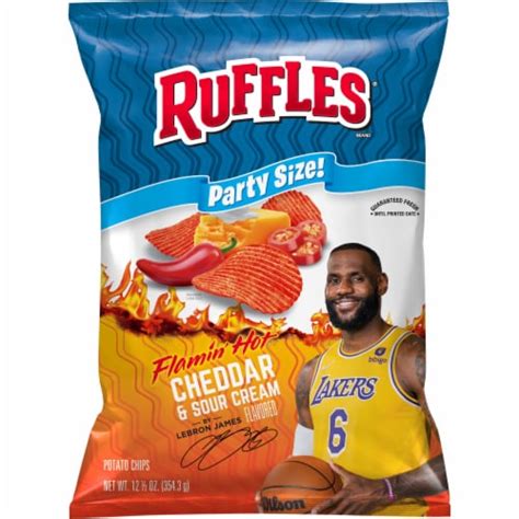 Ruffles Flamin Hot Cheddar Sour Cream Potato Chips 12 5 Oz