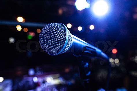 technologie, künstler, singen | Stock Bild | Colourbox