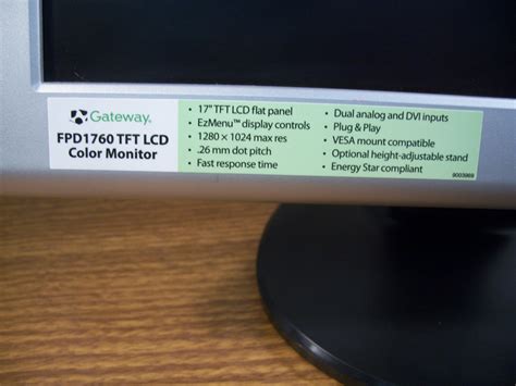 Gateway TFT LCD Flat Panel Monitor FPD X USED