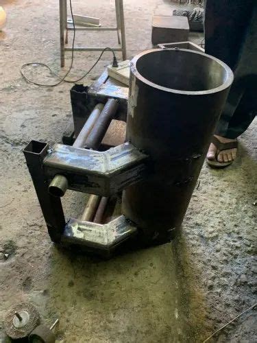 Davit Bracket At Best Price In Mumbai By Skylark Bmu India Private