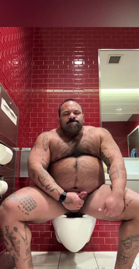 Musclebear Handjob 6