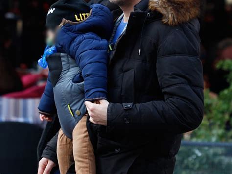 Alma I Amar Bukvić U Zimskoj šetnji Sa Sinčićem Amanom Tportal