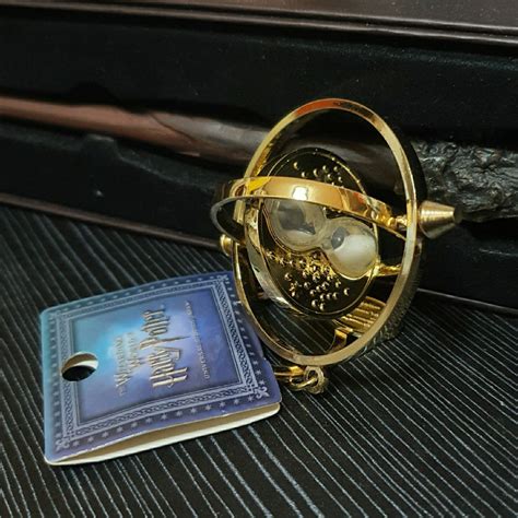 아즈카반의 죄수에서 헤르미온느가 사용한 타임터너⏳ 콜리colley