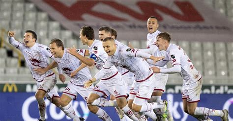 Zulte Waregem Schakelt Cercle Brugge Na Strafschoppen Uit In Croky Cup