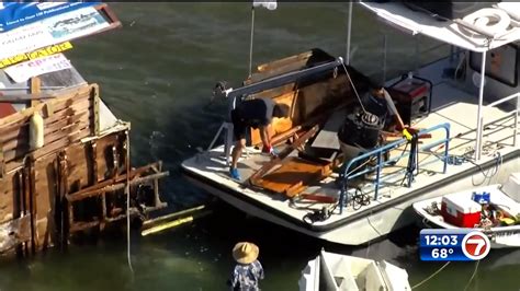 Cleanup Crews Remove Sunken Food Boat In Fort Lauderdale Wsvn 7news