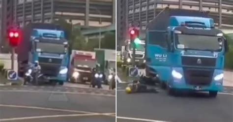 Lorry Runs Over Motorcyclist In Its Blind Spot While Turning Right In