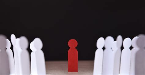 Децата од еднородителски семејства дискриминирани и без заштита