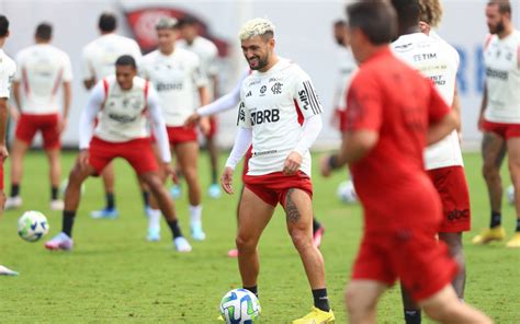 Arrascaeta Treina Grupo Do Flamengo E Aumenta Chances De Encarar O