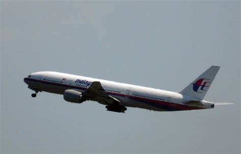 Malaysian Jet With 295 Passengers Crashes In Ukraine