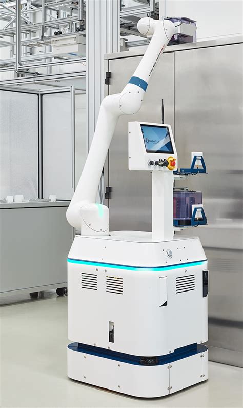 Mobile Robot Reticle Handling With The Hero Scout