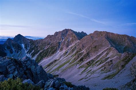 北穂高岳テント場より穂高連峰をのぞむ By Coeurcoeur （id：8949464） 写真共有サイトphotohito