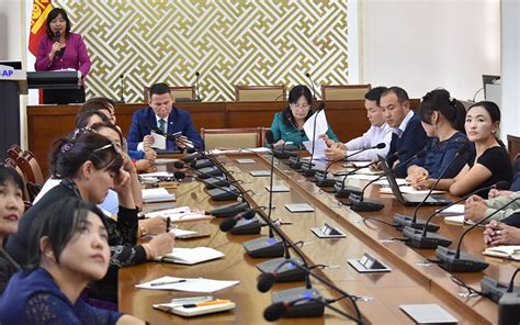 Улс төрийн хэлмэгдүүлэлтийн үр дагавар сургамж онол практикийн бага хурал боллоо