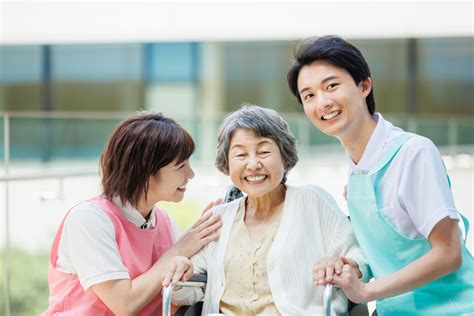 グループホームとデイサービスの違いとはサービス内容や費用の違いについてご紹介します 介護の専門家に無料で相談安心介護介護の基礎知識