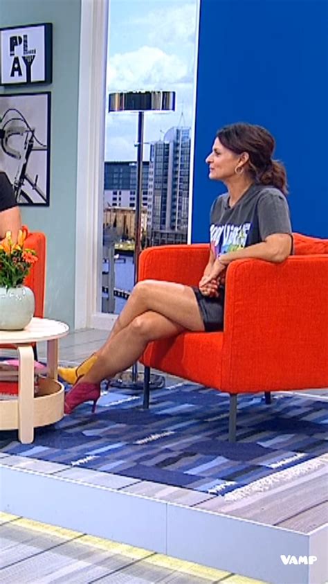 Marlene Lufen Zeigt Bein Rgermantvlegsoops