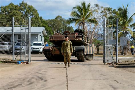 Australian Army Receives First M1a2 Abrams Tanks