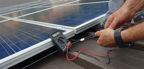 Kun Je Zonnepanelen Aansluiten Op Stopcontact Slimster