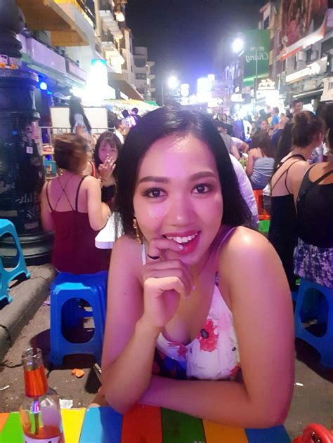 Single Holiday For Men In Thailand With Sexy Travel Companion