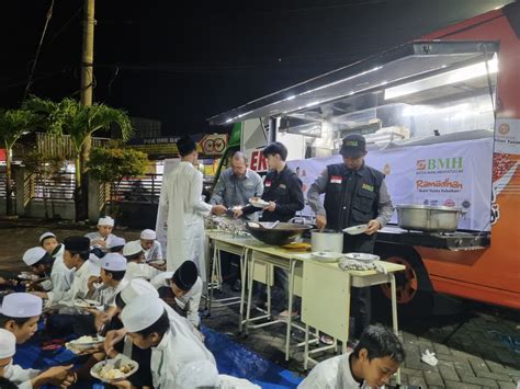 Laznas BMH Buka Puasa Berkah Melalui Foodtruck Donasi Di 24 Kota
