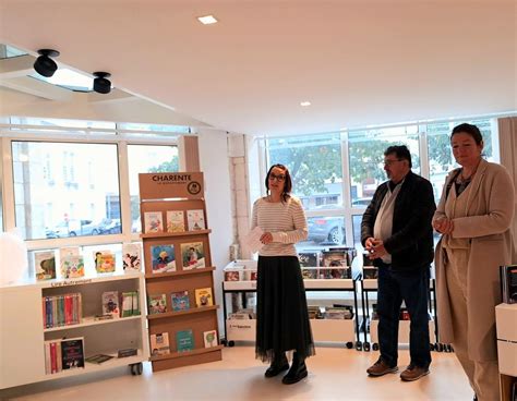 La Rochefoucauld en Angoumois La médiathèque créée un espace pour les
