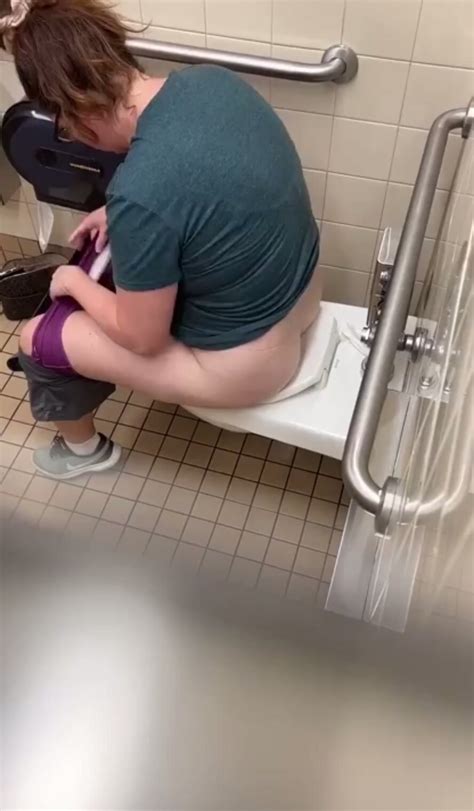 Overstall Toilet Thisvid Com