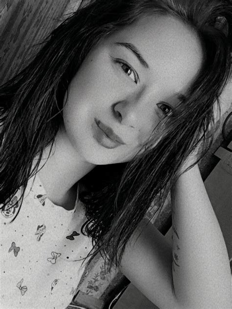 Flo Court Cam Model Free Live Sex Show And Chat Stripchat