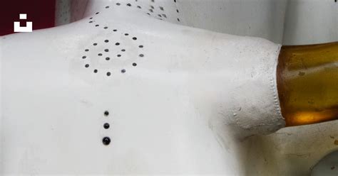 黒い線のついた白い物体の写真 Unsplashの無料グレー写真