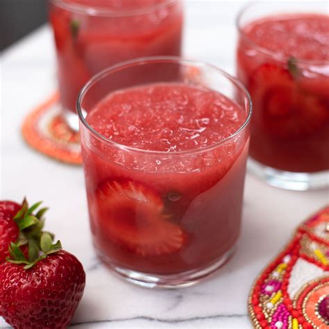 Easy Strawberry Limoncello Frosé A Deliciously Simple Frozen Rosé