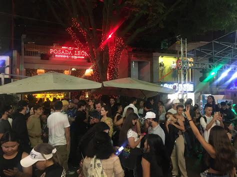 Dónde salir de fiesta en Medellín Colombia Mochileros por el mundo
