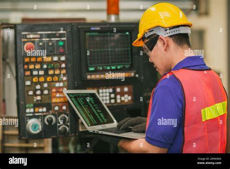 Computer Milling Machine Old Hi Res Stock Photography And Images Alamy