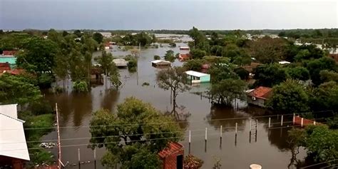 ပါရာဂွေးတွင် မိုးသည်းထန်စွာရွာပြီး လူ ၅ ဦးသေဆုံး၊ ၁၇ ဦးဒဏ်ရာရ