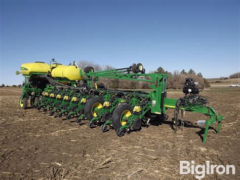 2011 John Deere 1770NT CCS 24R30 Planter W Precision Upgrades