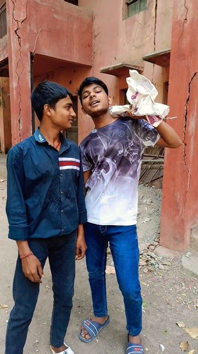 Abhi Thodi Tangi Chal Rahi Hai 🤣 Funny Comedy Youtube