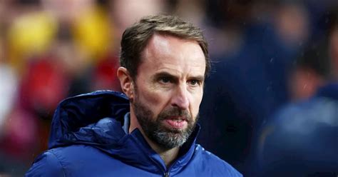 Gareth Southgate Slams England Fans For Booing Jordan Henderson During