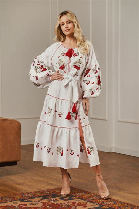 Купити вишиті сукні в українському стилі жіночі сукні з вишивкою ціна Verynje