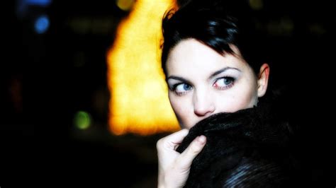 Head Shaved Womens Actress Noelle Dubois Bob Cut Hairstyle Photos 2015