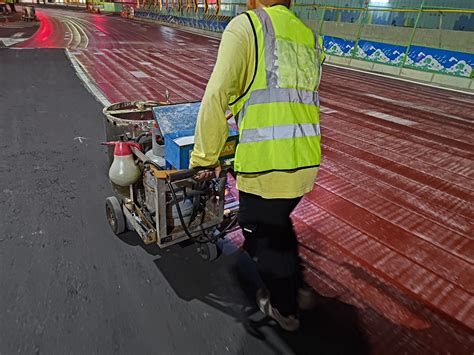 豔彩高雄 高雄車站站西路彩色鋪面提早完工開放 很角色傳媒 Tough Guy Media