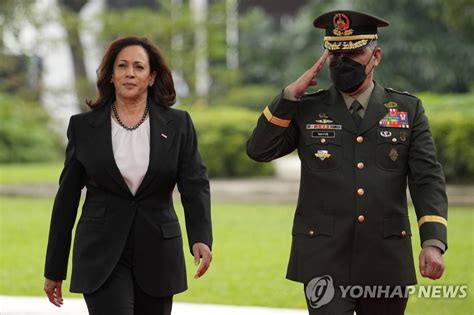 필리핀 방문한 해리스 美 부통령 연합뉴스