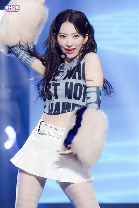Sakura Le Sserafim R Kpoparmpit