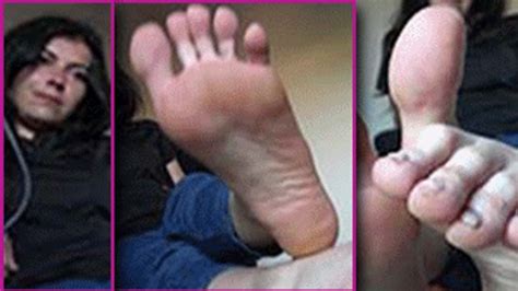 Serena 02 Sneakers Dirtysocks Stinkysoleswrinklescross Spread