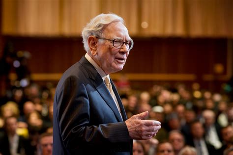 10 Habits That Prevent People From Becoming Rich According To Warren