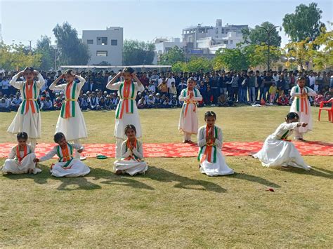 75th Republic Day Celebrated With Enthusiasm उत्साह से मनाया 75वां