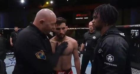 Não sei o que foi pior árbitro ironiza lutador após nocaute brutal e gera climão no UFC