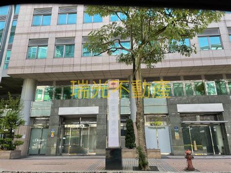 內科稀有整層金店面 台北商辦出租，內湖辦公室租借，南港辦公室出租，汐止廠辦 瑞光不動產