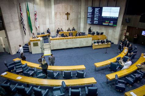 Câmara Municipal de São Paulo aprova projeto que torna igreja serviço essencial Folha Gospel