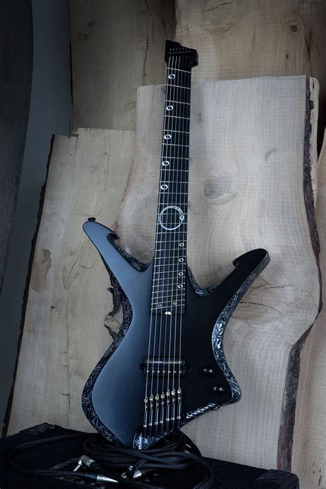 Electric Guitar Mamba 7 Black Oroboro Guitars